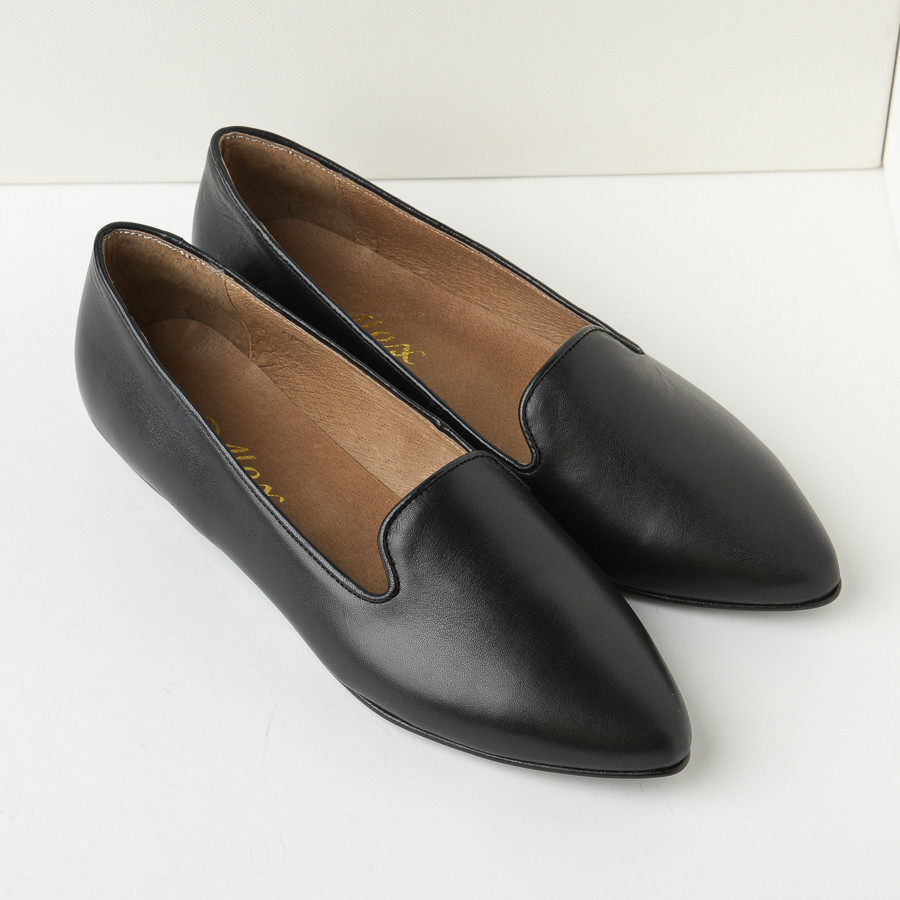 Kožne ženske ravne cipele B18 crne