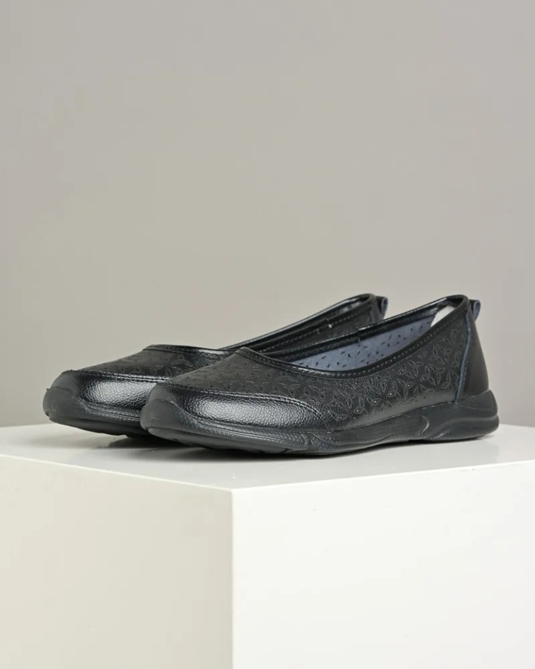 Kožne ženske baletanke 4029 crne