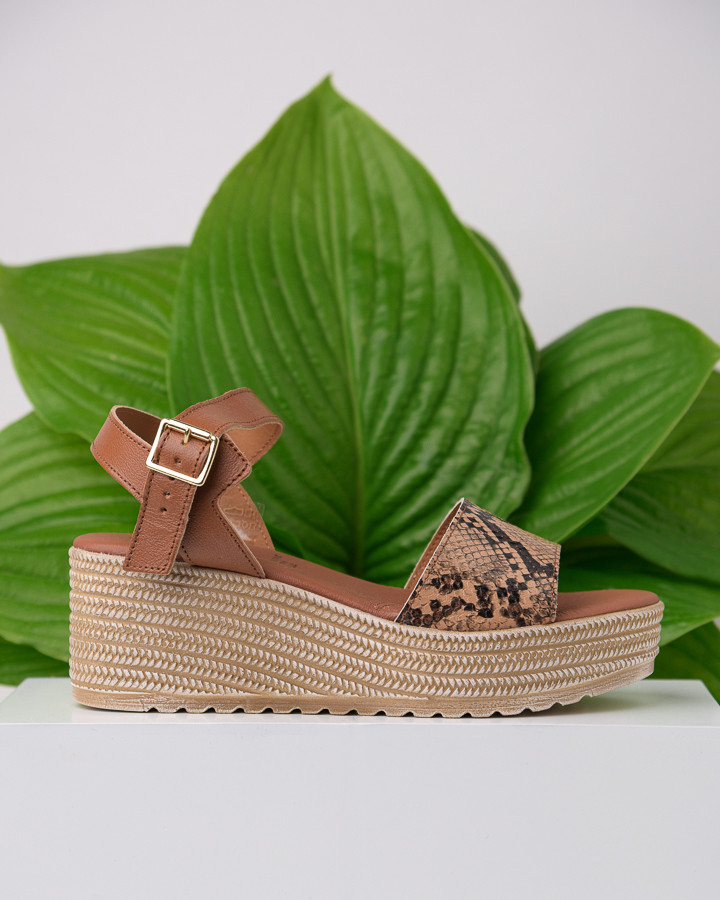 Kožne ženske sandale KT44 braon sa printom