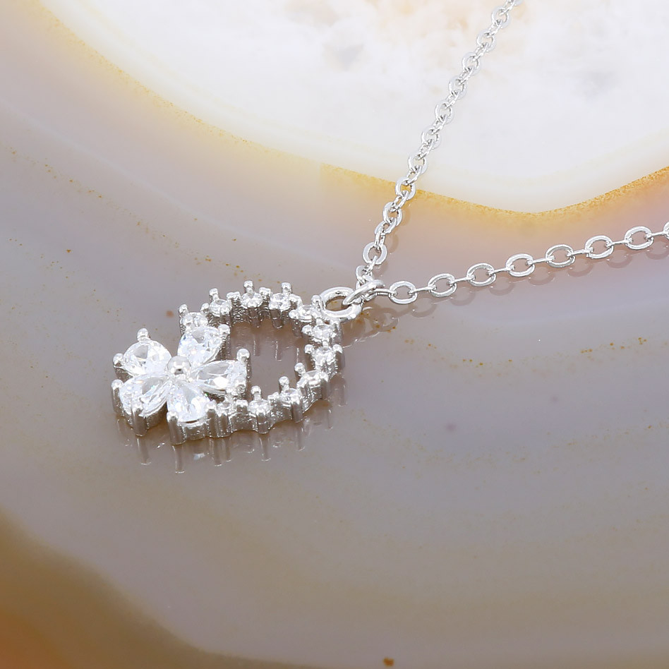 Lant cu Pandantiv din Argint 925 model Floare cu Cristale Zirconia Albe Clare 1213