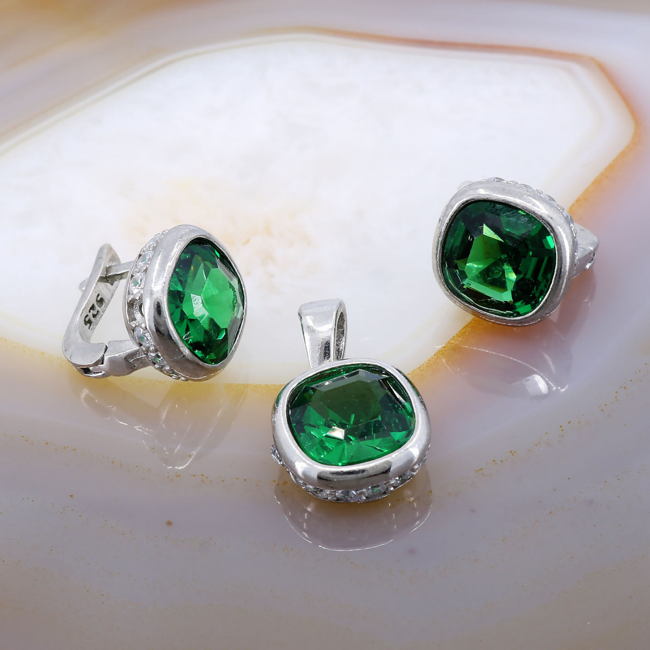 Set din Argint 925 cu Cristal Zirconia Multifatetat de culoare Verde ...