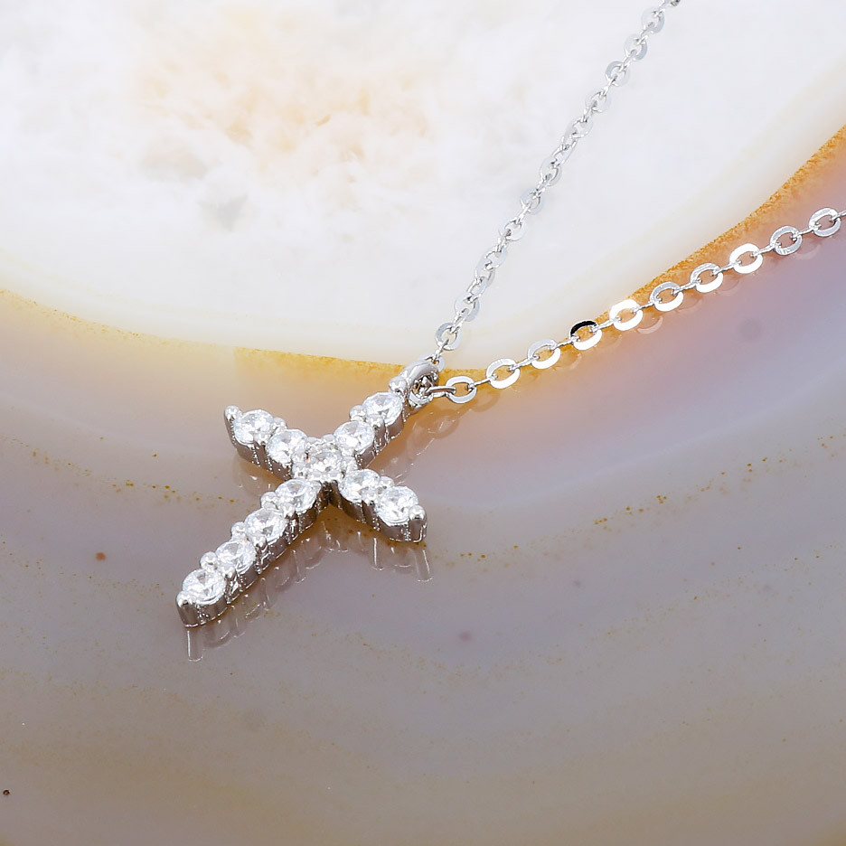 Colier cu Pandantiv din Argint 925 model Cruce cu Cristale Zirconia Albe Clare 1260