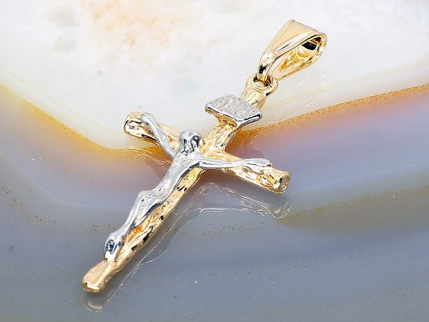 Pandantiv Cruce cu Isus Placata cu Aur Galben si alb c483