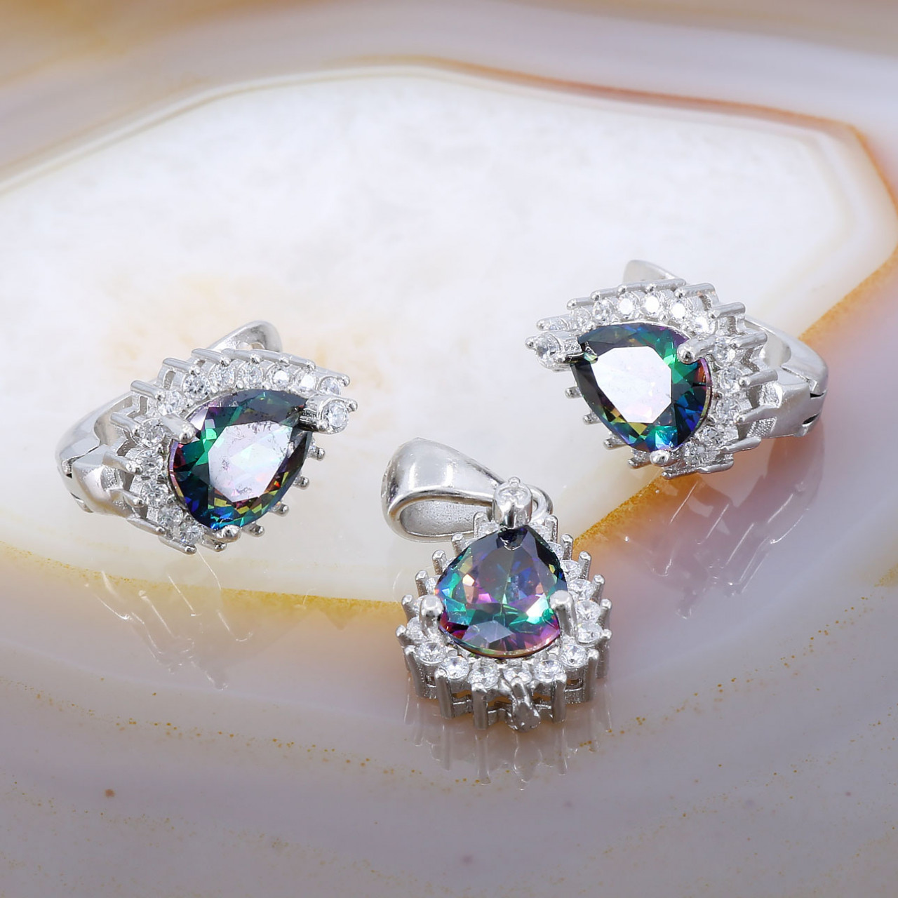 Set Bijuterie din Argint 925 cu Topaz Mistic si Cristale Zirconia model Lacrima cod 1461