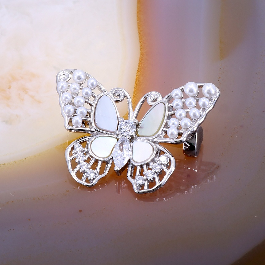 Brosa Biju din Argint model Fluture presarata Perlute si Sidef c453