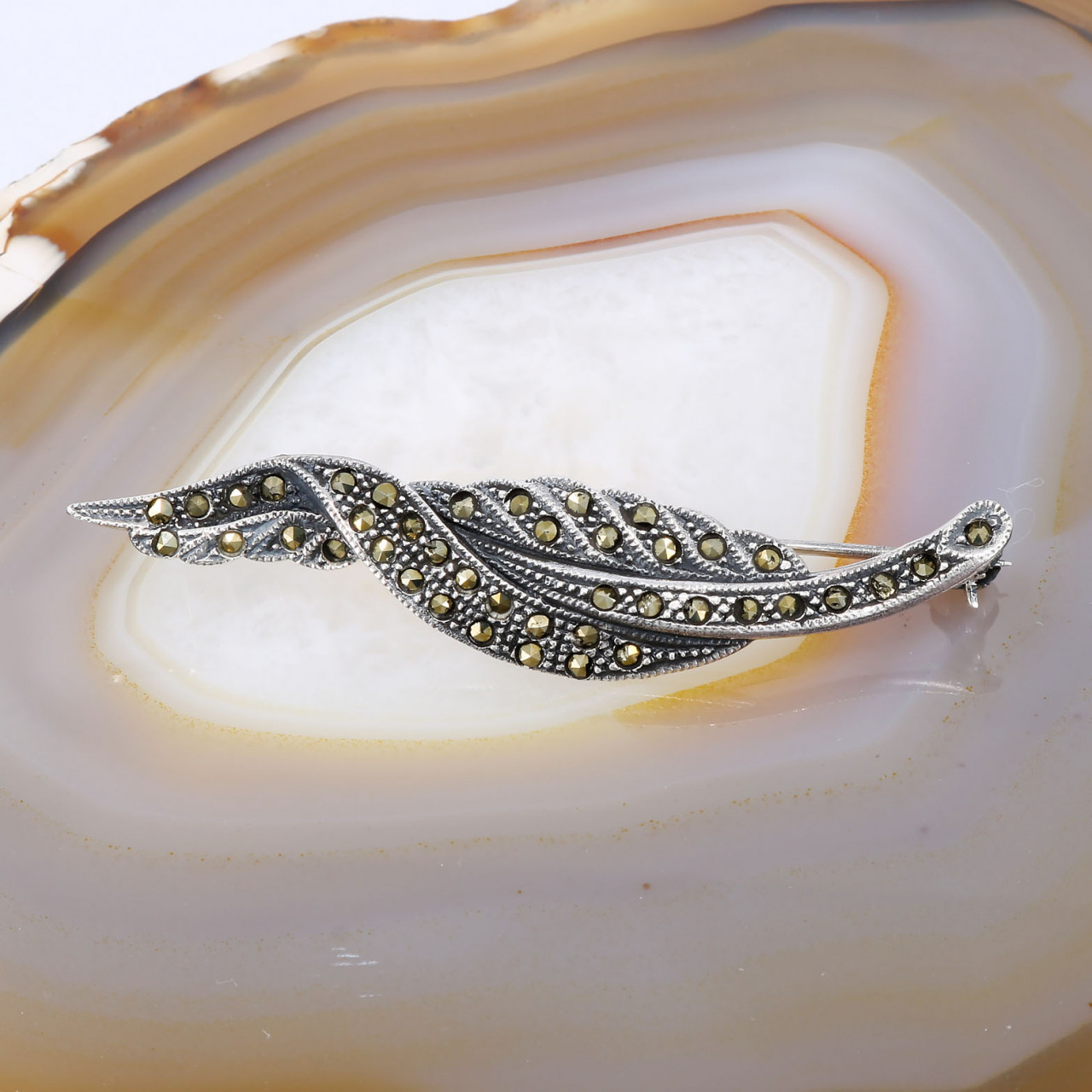 Brosa din Argint 925 Antichizat model Frunza cu Pietre Marcasite cod 292