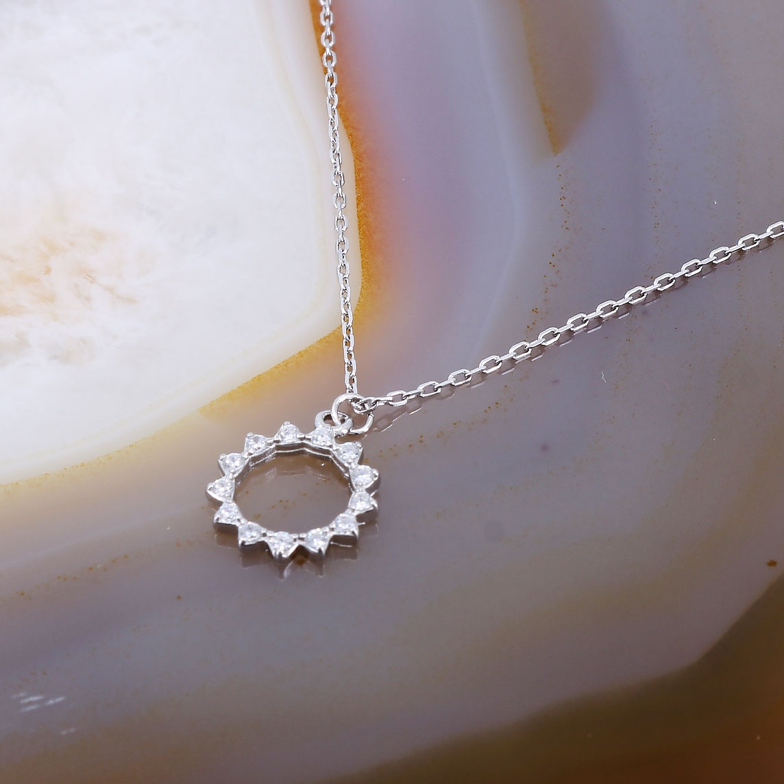 Colier Fin din Argint cu Pandantiv model Soare decorat cu Cristale c1542