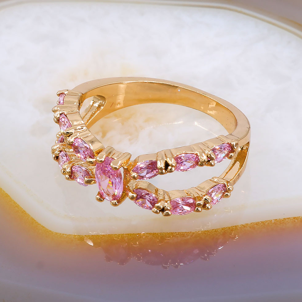 Inel Placat cu Aur Rose model Cristale Roz cod 1503