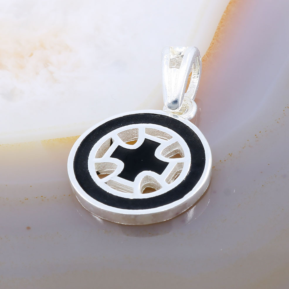 Pandantiv Fantezie din Argint 925 decorat cu email Negru cod 1073