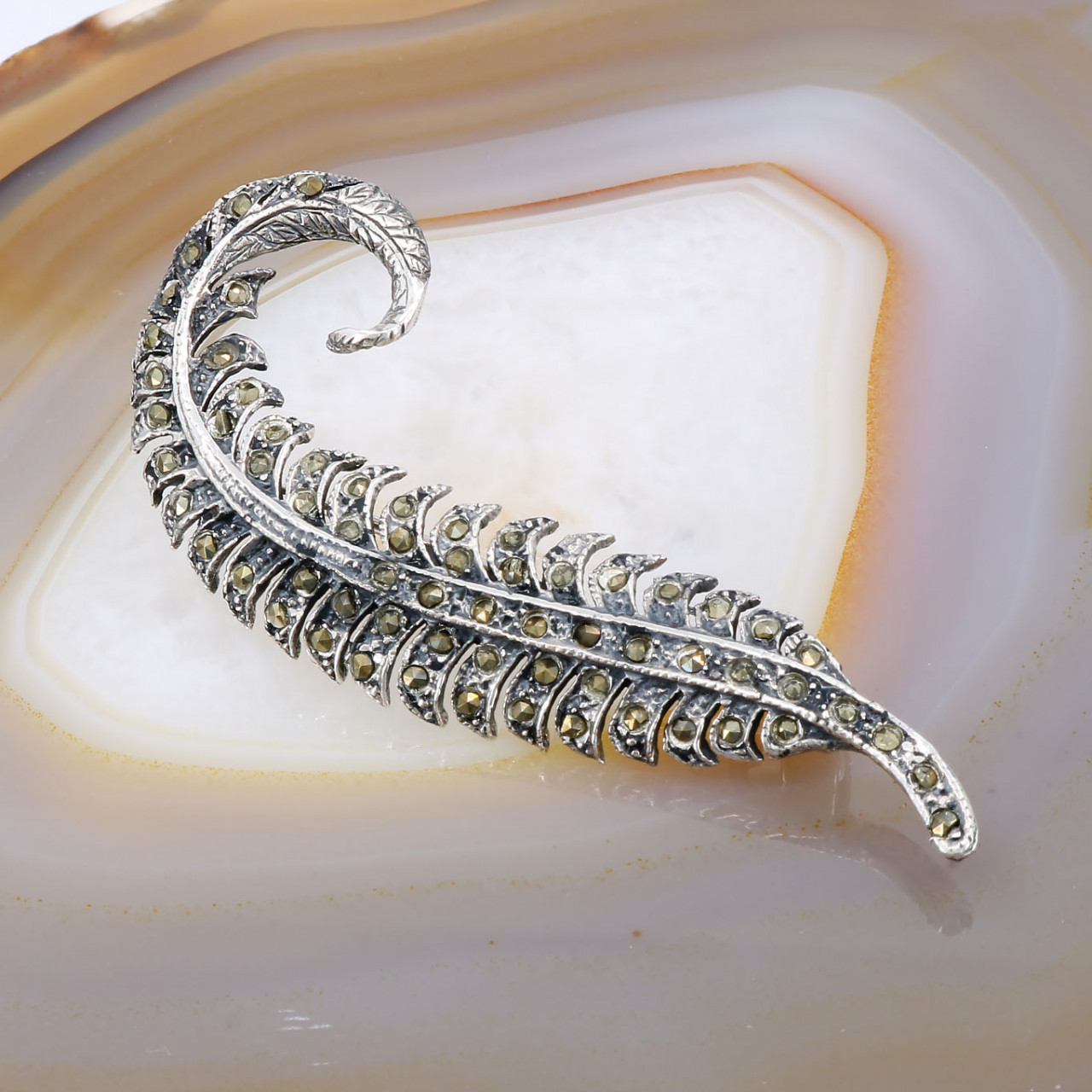 Brosa din Argint 925 Antichizat model Frunza cu Pietre Marcasite cod 293