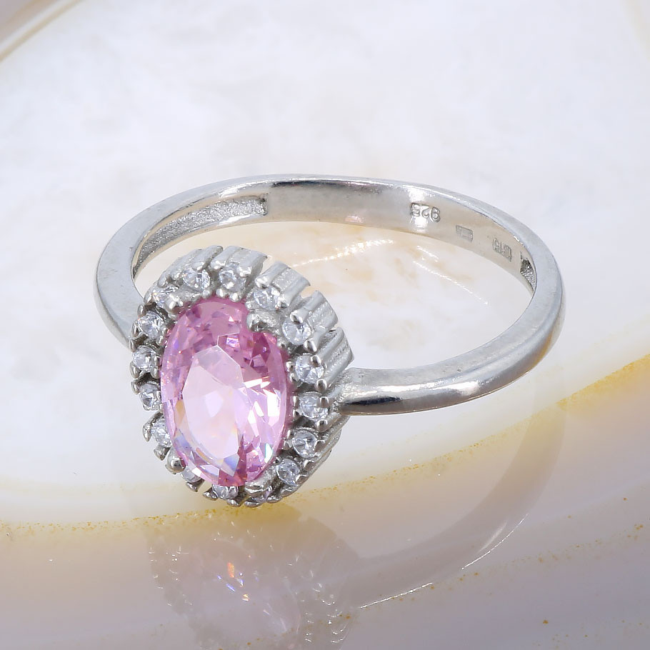 Inel din Argint 925 cu Cristal Oval culoare Roz cod 2545