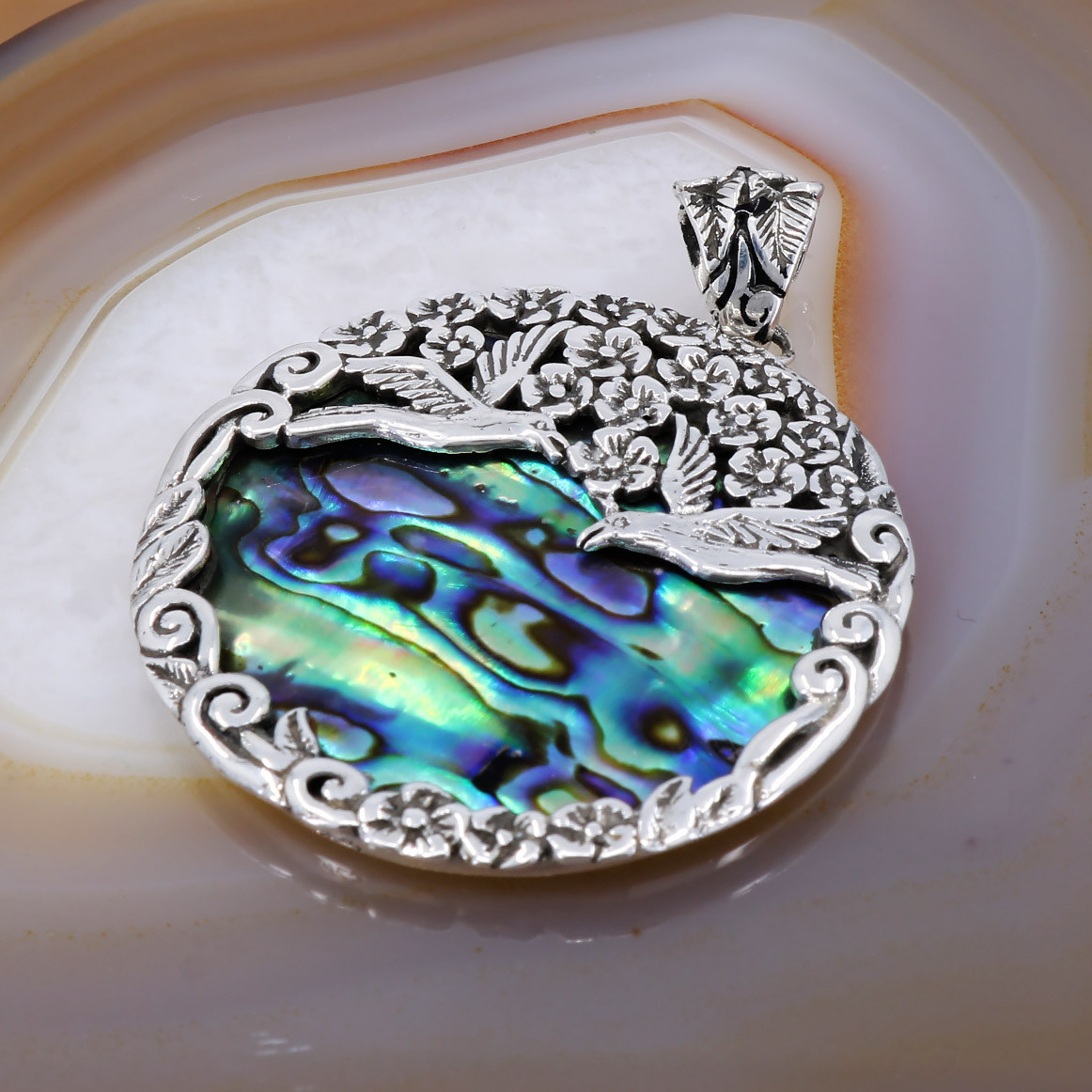 Pandantiv Elegant cu Piatra Abalone si model Pasari cu Flori c1143