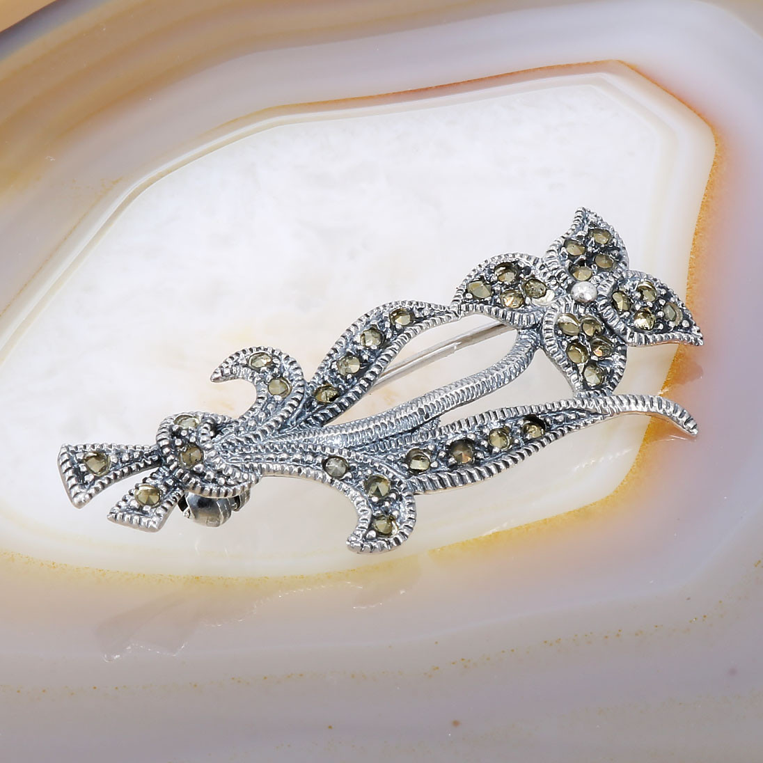 Brosa din Argint 925 Antichizat model Floare Pietre Marcasite cod 294