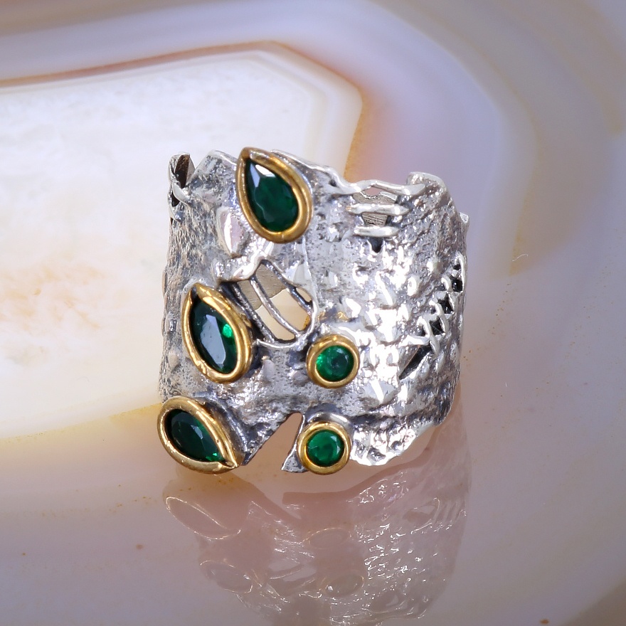 Inel Bijuterie Handmade din Argint cu pietre Verzi si partial placat cu ...