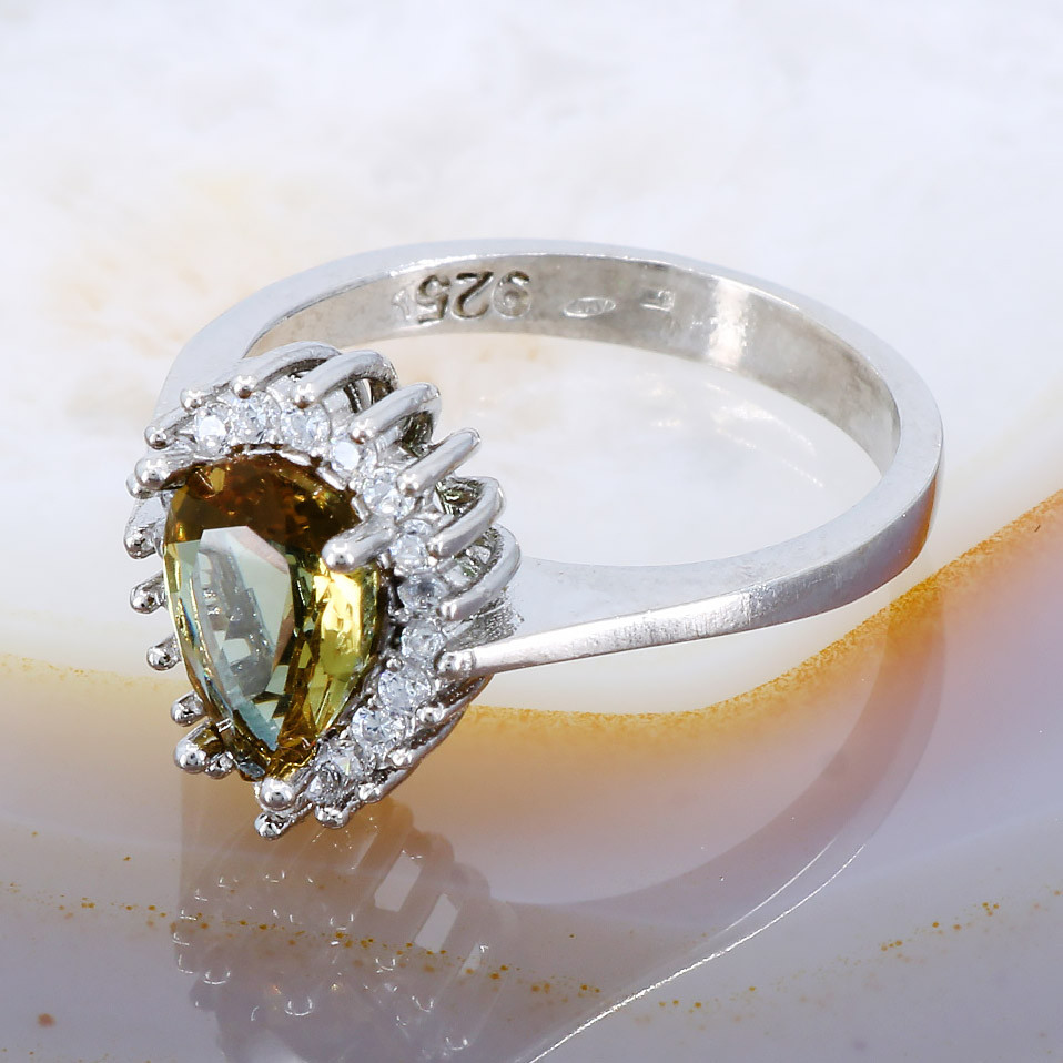 Inel de Argint 925 cu Piatra forma Lacrima din Zultanit Multifatetat 2363