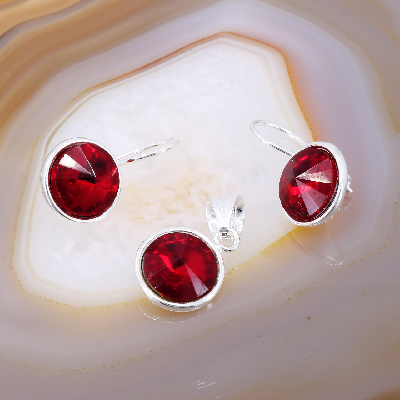 Set Bijuterie Argint 925 cu Cristale Rotunde Multifatetate Rosii c1513