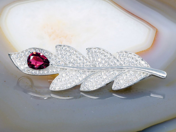 Brosa din Argint 925 model Frunza cu Cristale Zirconia ab254