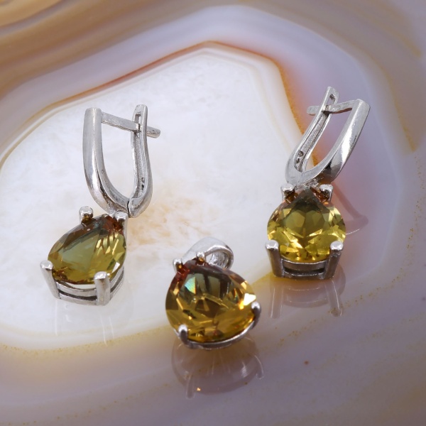 Set din Argint cu piatra Zultanit Forma de Lacrima c1593