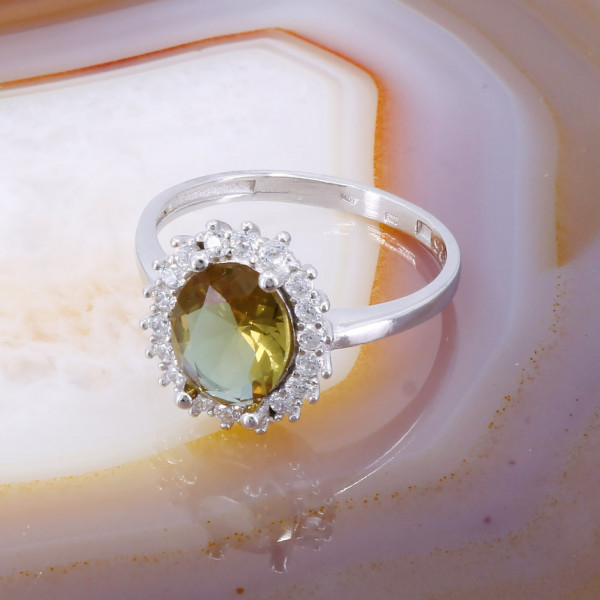 Inel din Argint 925 cu Piatra Zultanit Oval Cut cod 2665