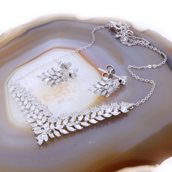 Bijuterie Set din Argint 925 cu Cristale Albe Zirconia model Floral c1590