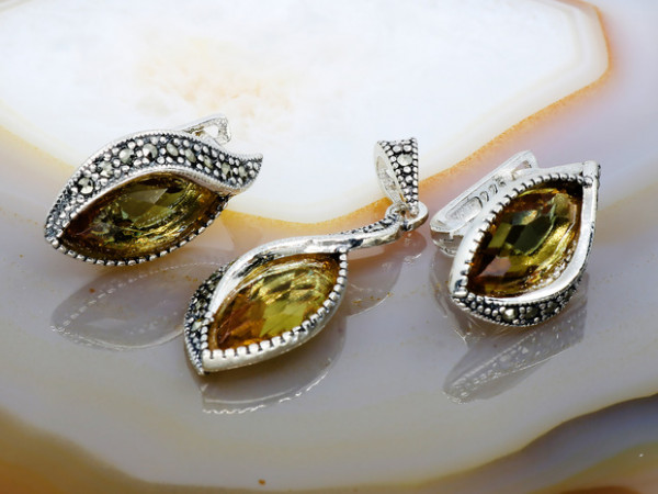 Set din Argint 925 cu Piatra Zultanit si Marcasite ags1267