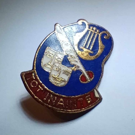 Insigna cu ac, pionier Tot inainte - pentru activitati cultural artistice 1