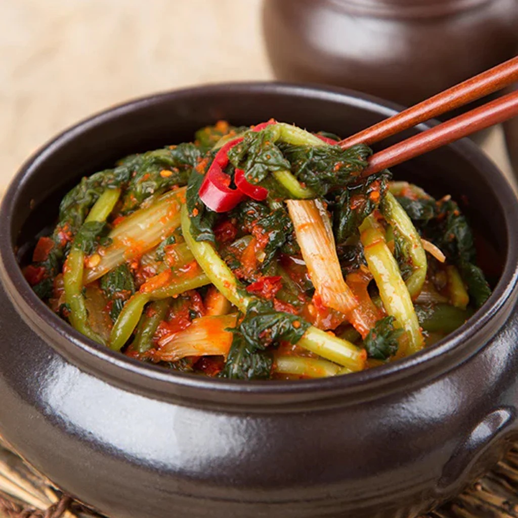Bibigo Young Radish Kimchi (Yeolmu) 450g