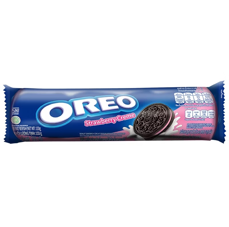 Oreo Sandwich Cookies with Strawberry Flavored Cream 119.6g