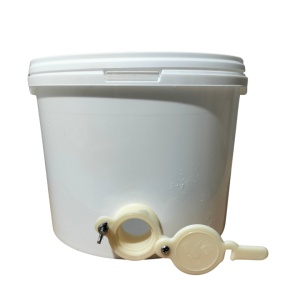 Maturator miere 10L din plastic (polipropilena) - cu canea din plastic