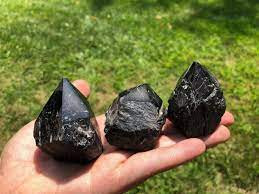 Turmalina neagra - Proprietati si beneficii