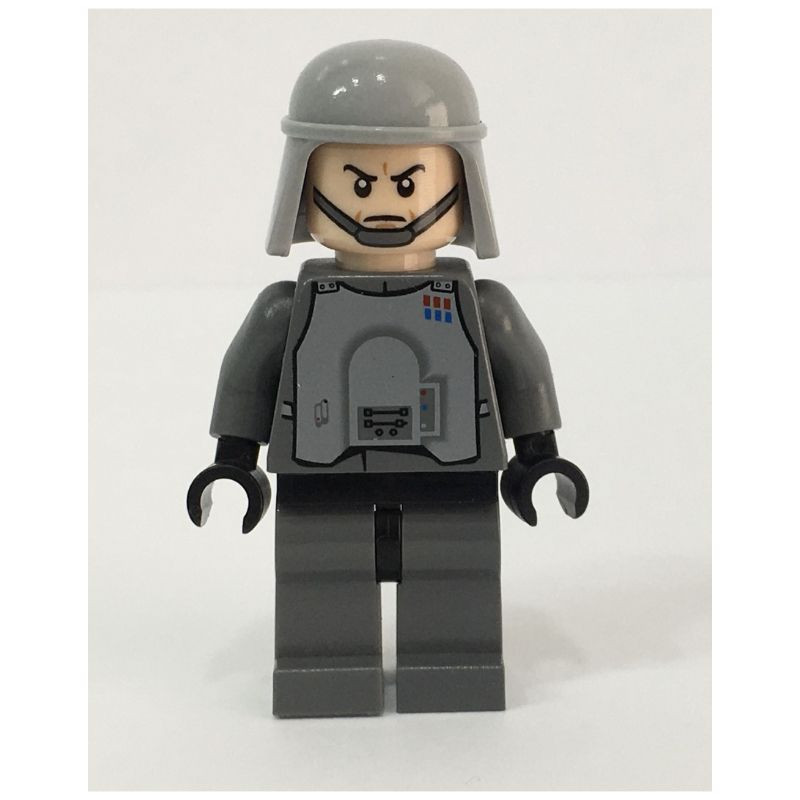 sw0046G Imperial Officer (Commandant) gebruikt *0M0000