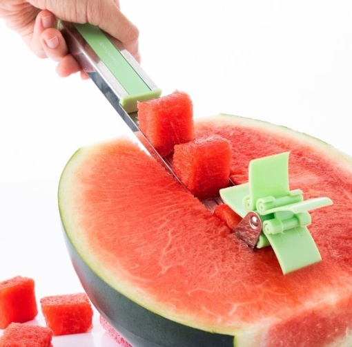 Dispozitiv Pentru Feliat Pepene Verde si Galben in Cuburi