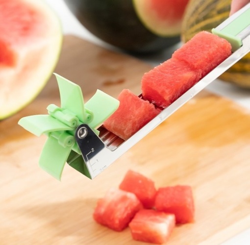 Dispozitiv Pentru Feliat Pepene Verde si Galben in Cuburi