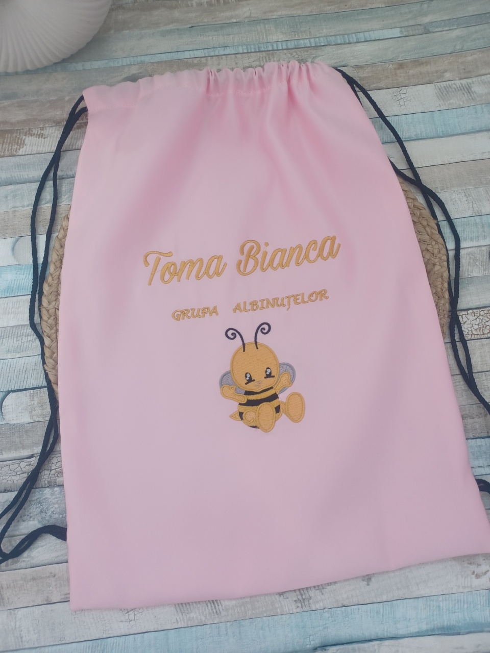 Saculet Gradinita Personalizat prin broderie Albinuta