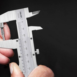 Subler 150 mm Deli Tools EDL92150 (argintiu)