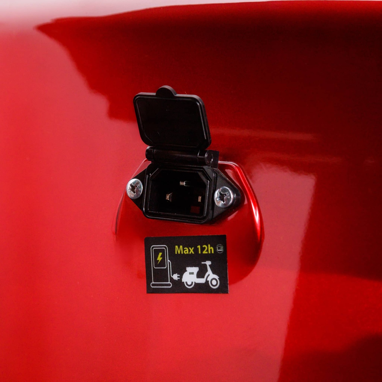 Tricicleta Electrica, Motor 1000W, Voltarom M4, Autonomie 50km