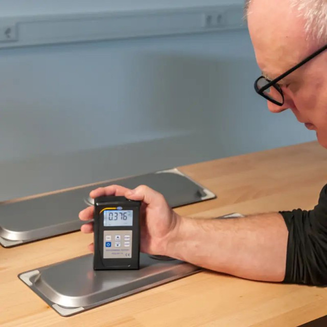 Tester de rugozitate PCE-RT 10 - microscopic.ro Aparatura de laborator ...