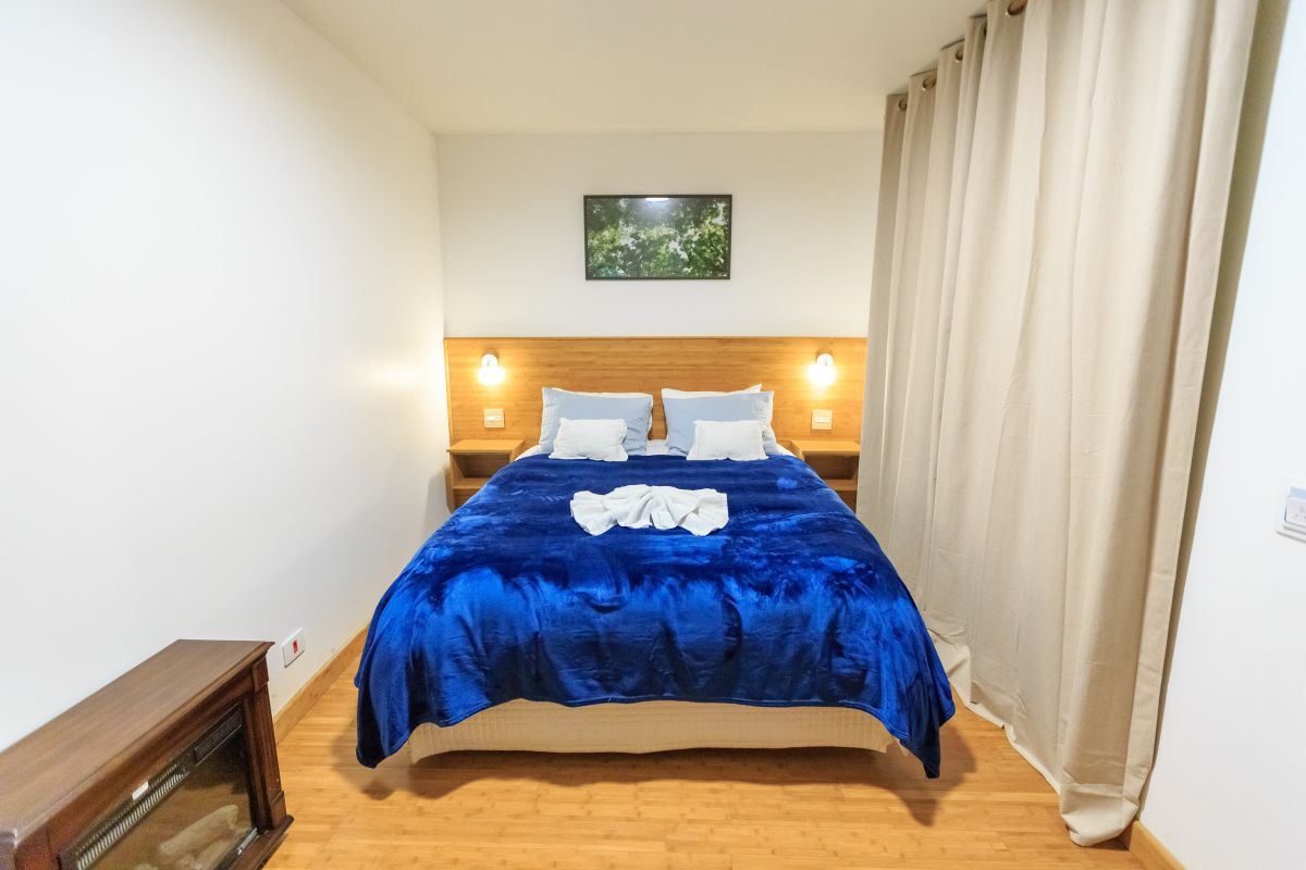 Idei de amenajare dormitor mic + Sfaturi si imagini ᐈ Patulmeu