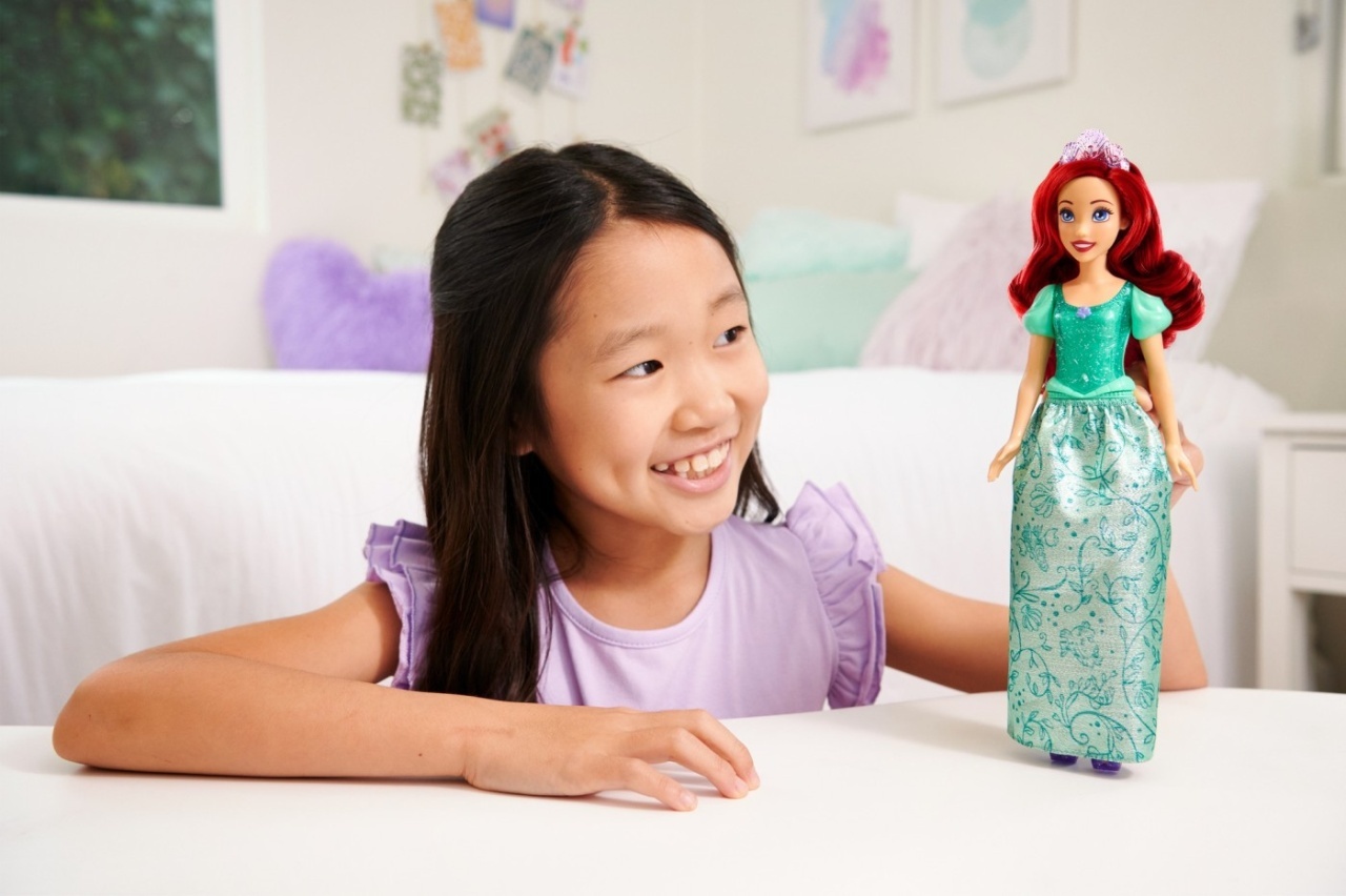 DISNEY PRINCESS PAPUSA ARIEL - Papusi si Accesorii