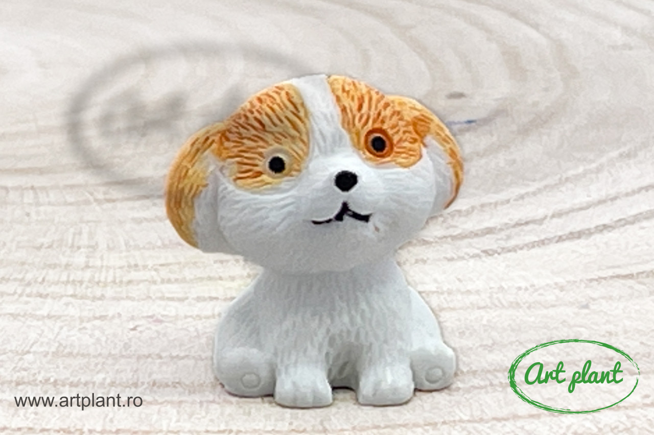 Miniatura catel alb cu urechi portocalii