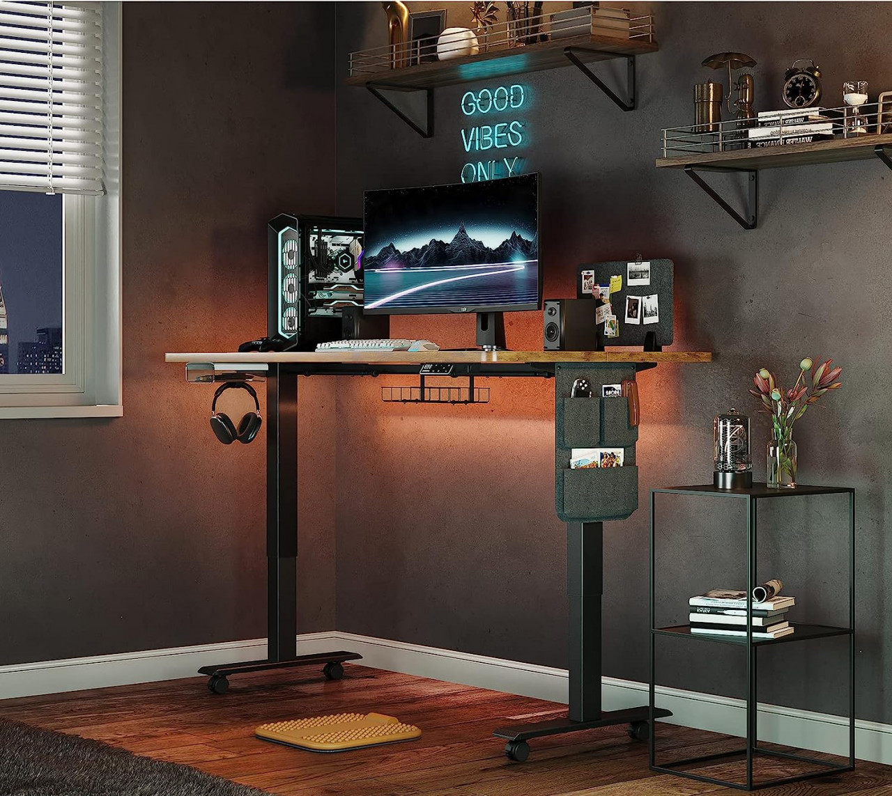 Birou electric reglabil pe inaltime cu 4 memorii si comenzi de retea ...