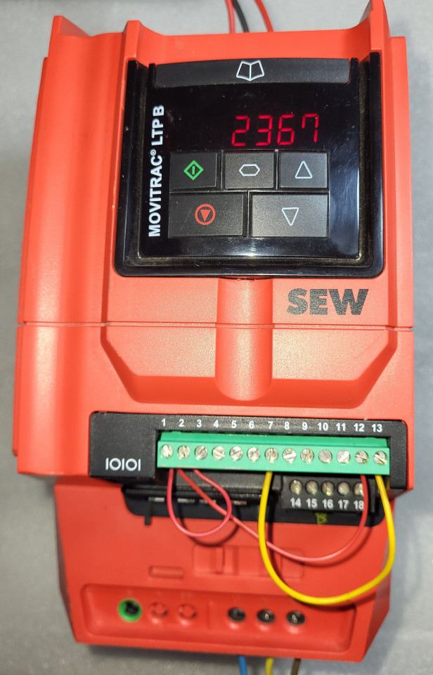 Convertizor de frecventa / VFD SEW EURODRIVE MOVITRAC LTPB, 7.5kW