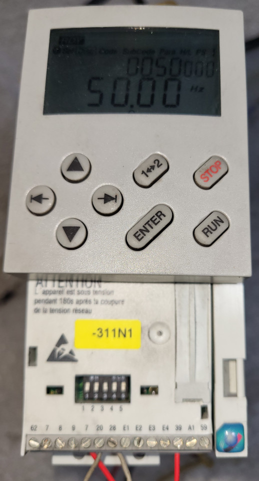 Convertizor de frecventa (VFD) Lenze 8200 Vector 0.37kW/230V