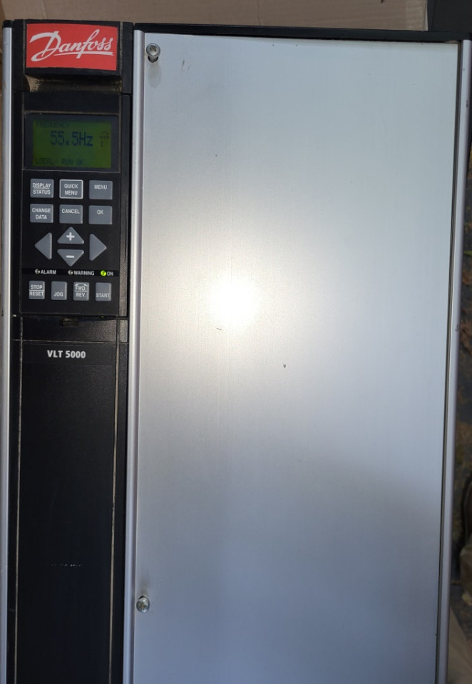 Convertizor de frecventa / VFD Danfoss VLT 5042, 37kW