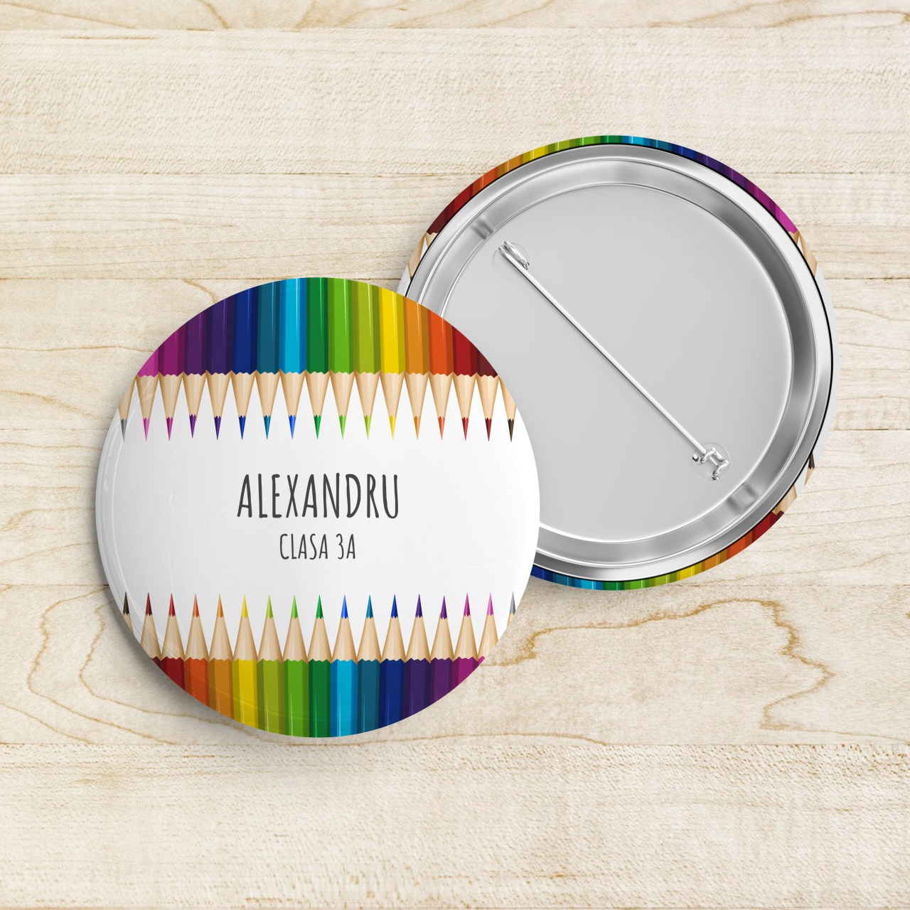 Insigna personalizata cu nume Creioane colorate | Creativ.ro
