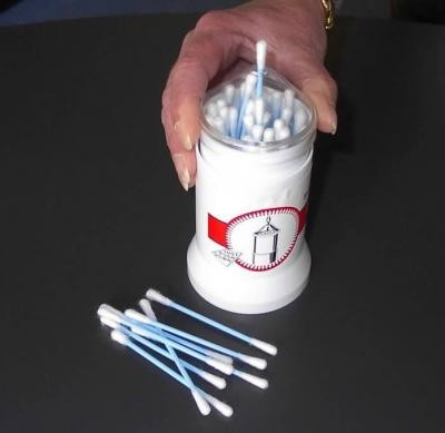 Dispenser bete urechi, recipient depozitare betisoare urechi