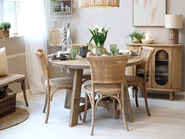 Masa dining, rotunda, din lemn reciclat, aspect rustic, Marseille