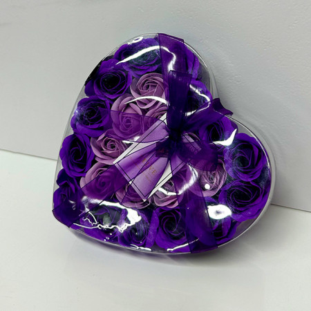 Cutie Acetofan in forma de inima cu trandafiri de sapun, Mov