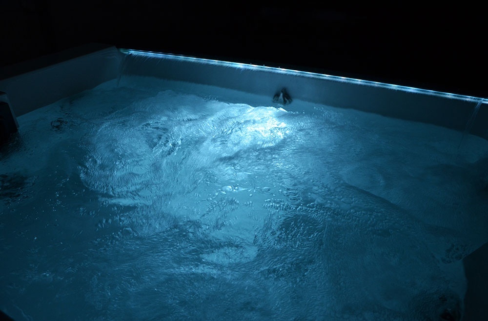 Cada cu hidromasaj jacuzzi pentru gradina PRO-1543 pentru 3 persoane ...