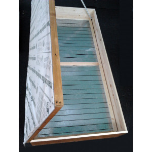 Topitor solar din lemn pentru ceara